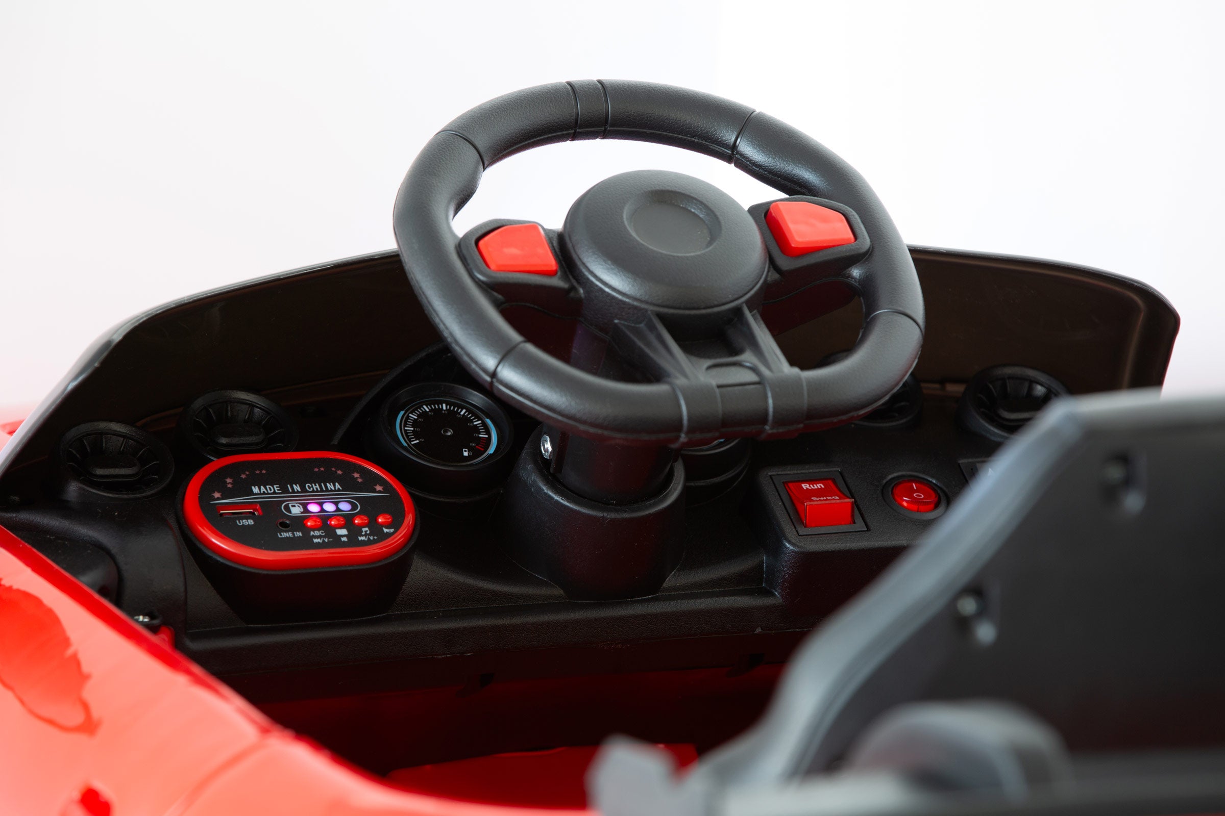 Mercedes-inspired Design Ride-on (Red) Electric Car with Parental Remo ...