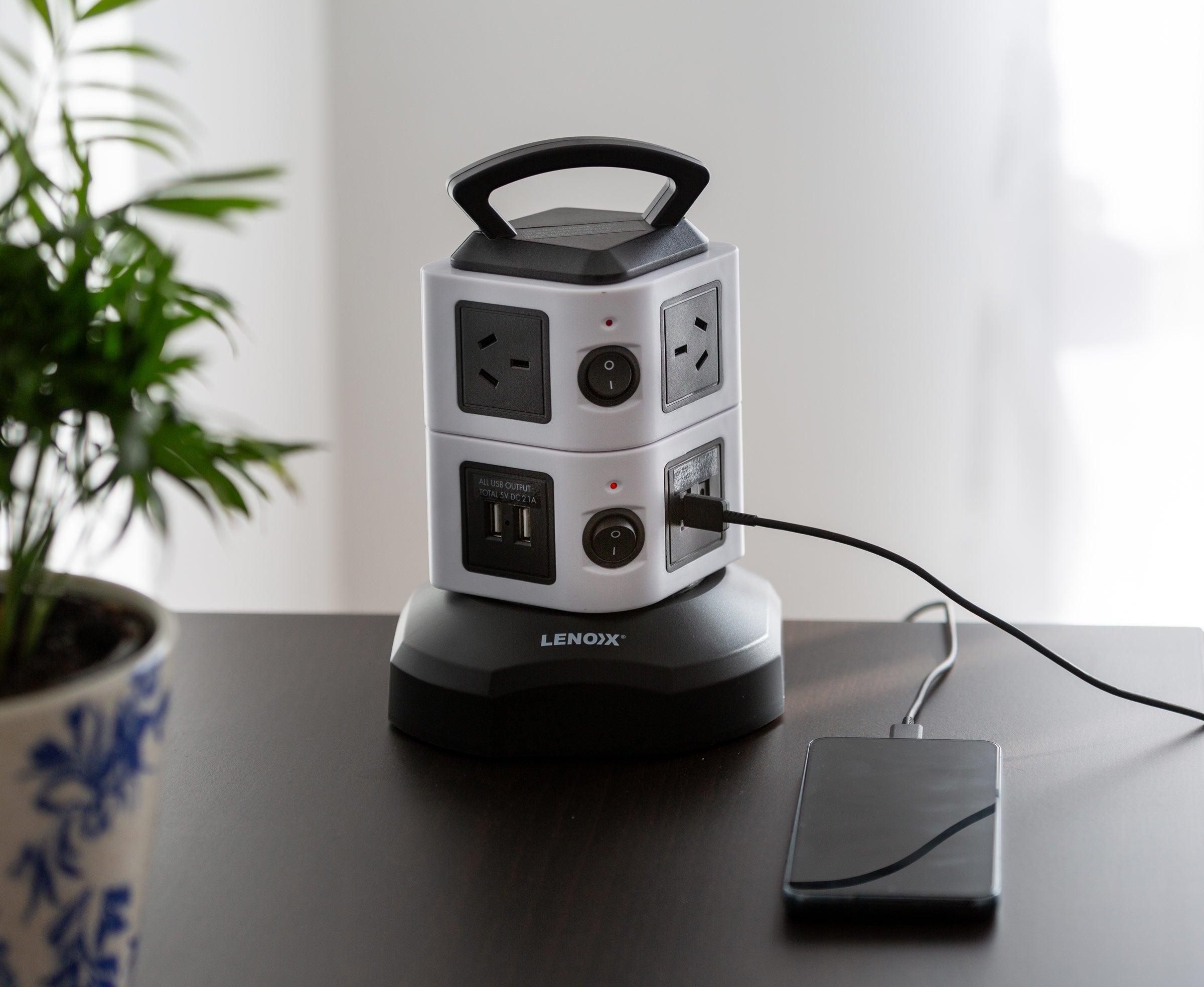 Tower Power Board w/ 6 Outlets + 2x USB-A & 2x USB-C – Lenoxx Electronics